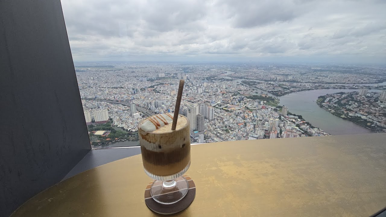 Landmark 81 Blank Lounge Vietnam - YouTube