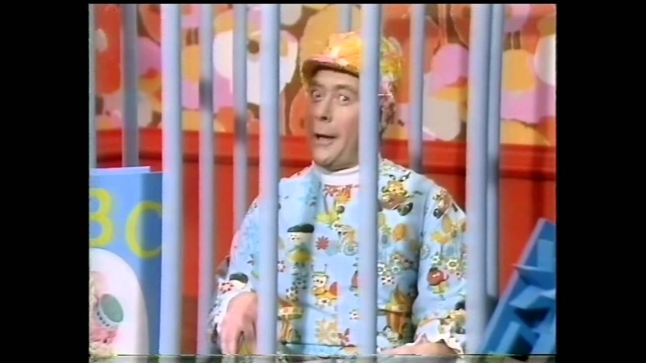 Mike Yarwood as Eddie Waring 1979 - YouTube