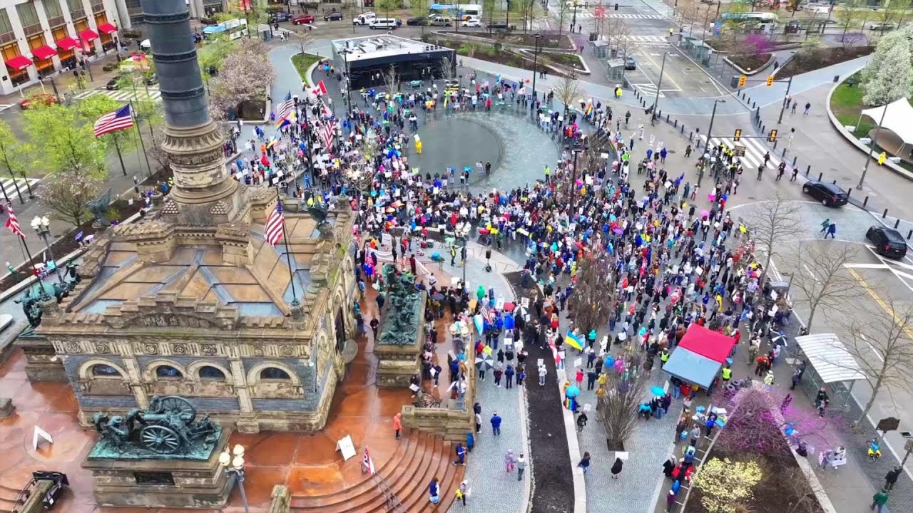 Rainy Trump Protest Cleveland Ohio April 19th 2025 - YouTube