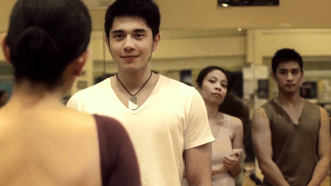 Cinemalaya 2011: Ang Sayaw ng Dalawang Kaliwang Paa (The Dance of Two ...