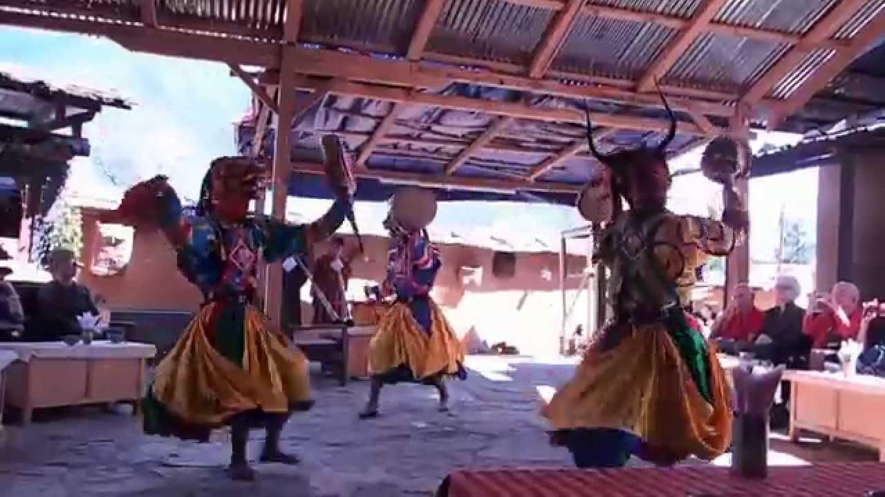 Drametse Ngacham (Masked Dance) - YouTube