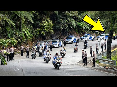 MOMEN PENTING HARI INI !!! Pengawalan Ketat Truk Dari Luar Negeri Muatan Khusus Lewat Sitinjau Lauik