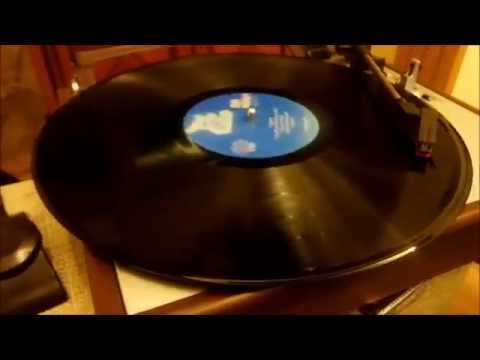 Zeki MÜREN - YANIMDA SEN OLMAYINCA (Orijinal Plak Kayıt)
