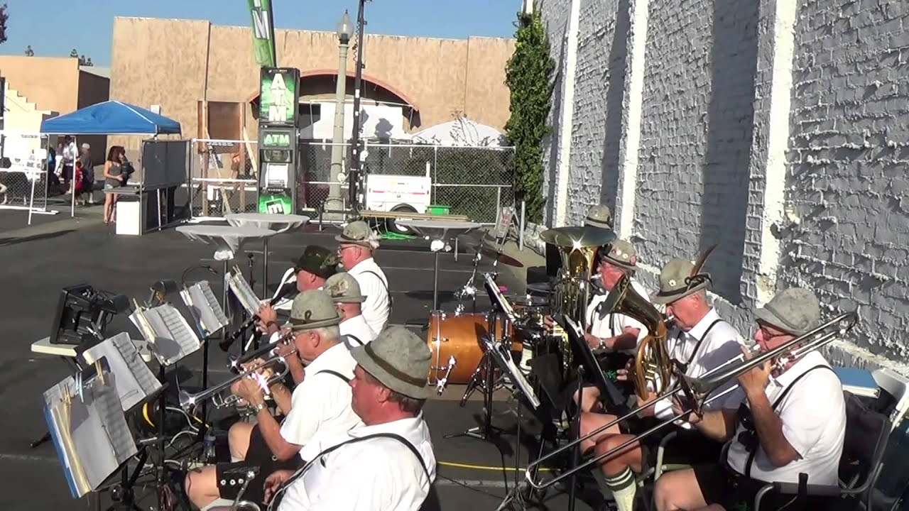 El Cajon German Band RED RAVEN POLKA 10-03-15 - YouTube