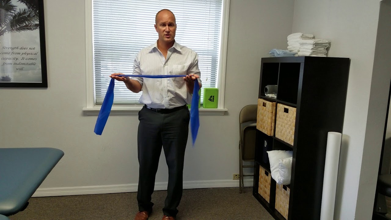 2 Way Driver Band with Scap Squeeze | Pursuit Physical Therapy - YouTube