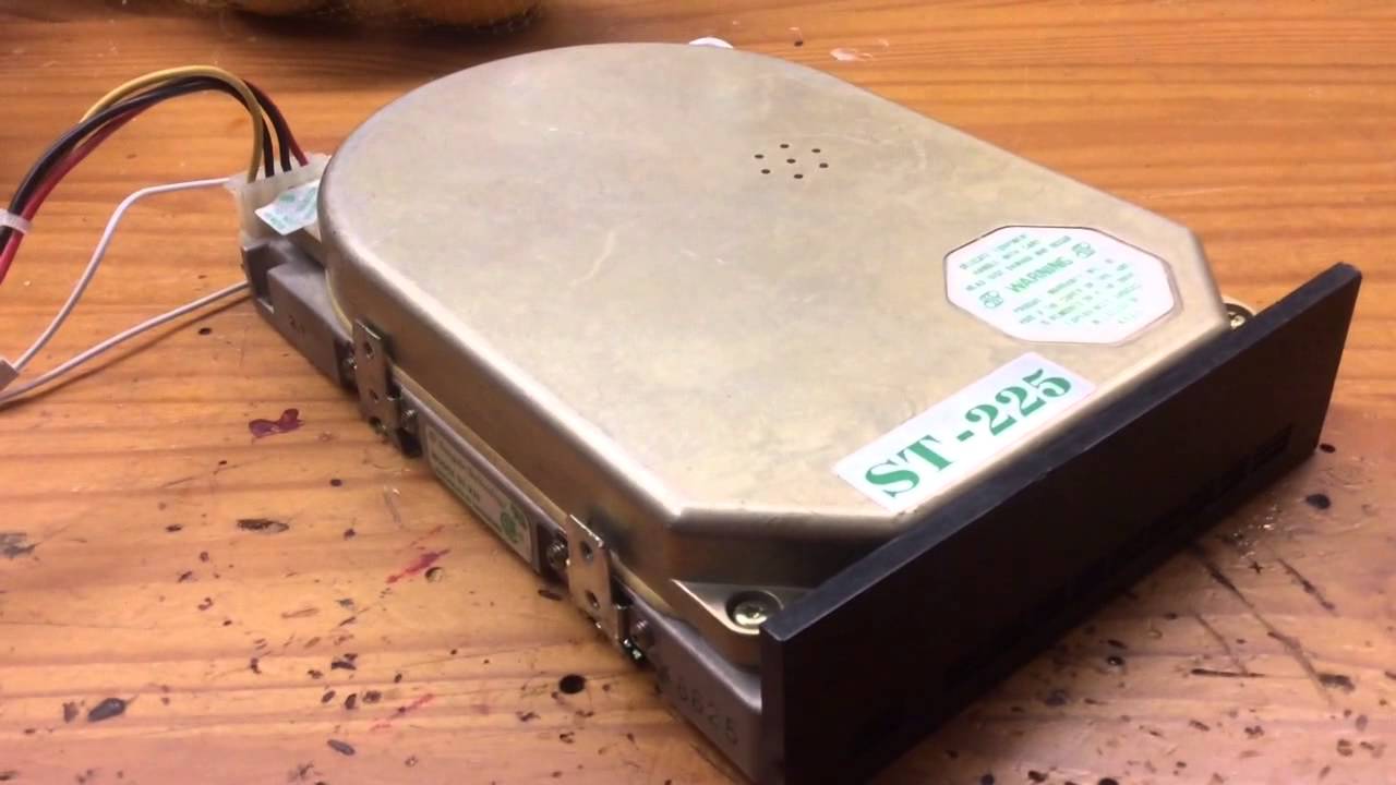 Seagate ST-225 spin up - YouTube