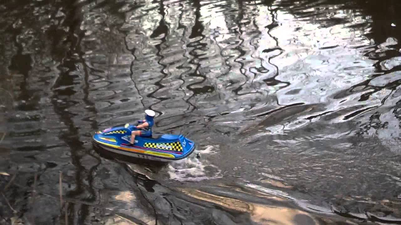 cen racing waveshark rc jet ski rtr - YouTube