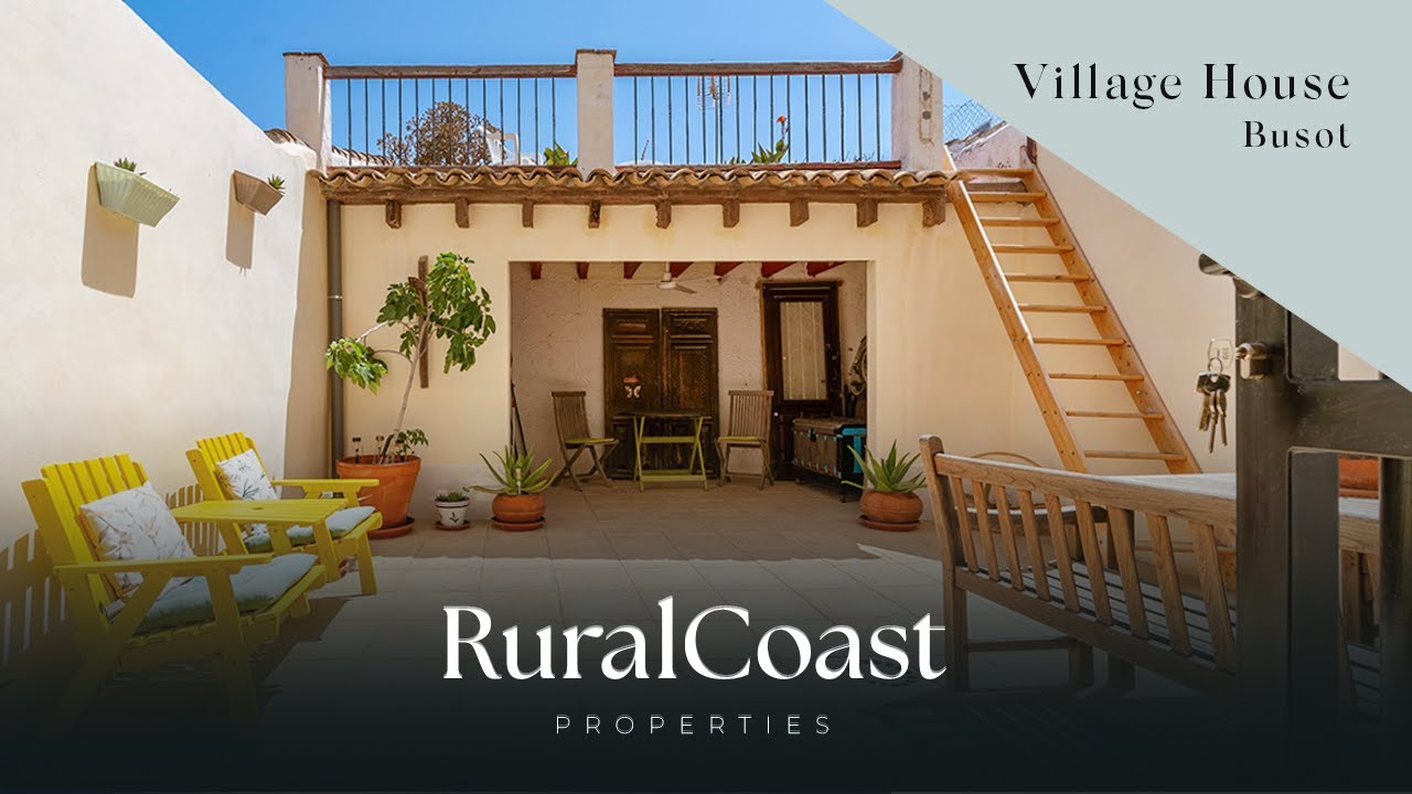 House for sale in Busot, with 270 m2 - YouTube