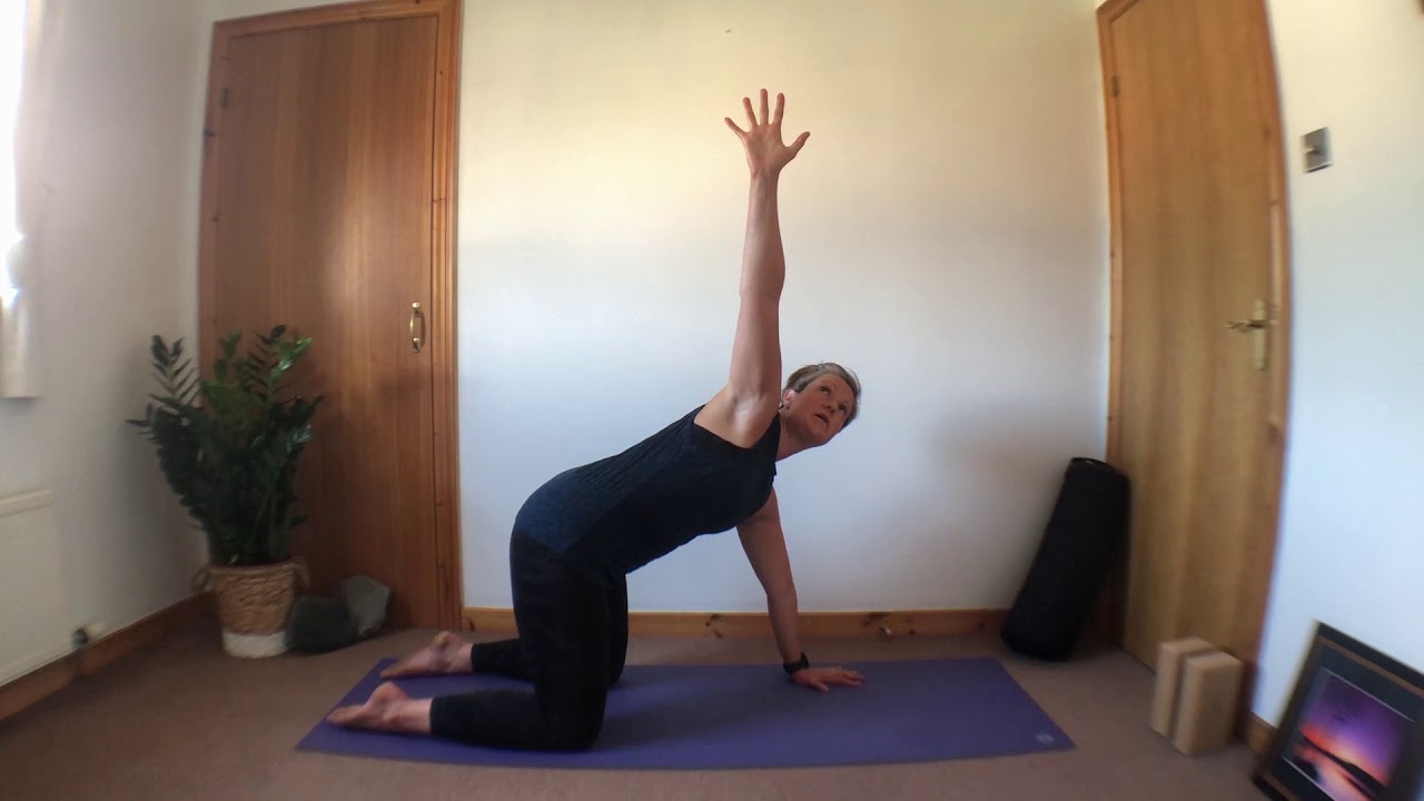 Yoga Flow for Sports with Amanda Hamilton - YouTube