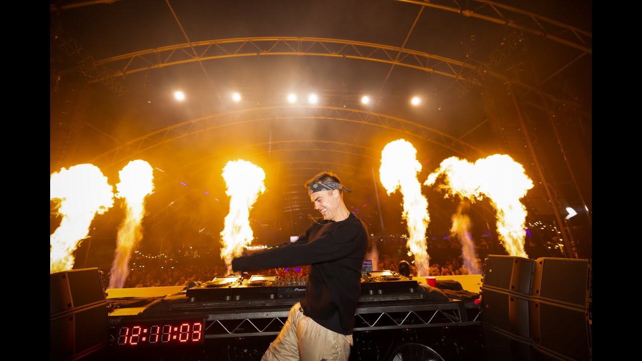 Talon Live Set @ CALGARY STAMPEDE (Badlands Festival) 2024 - YouTube