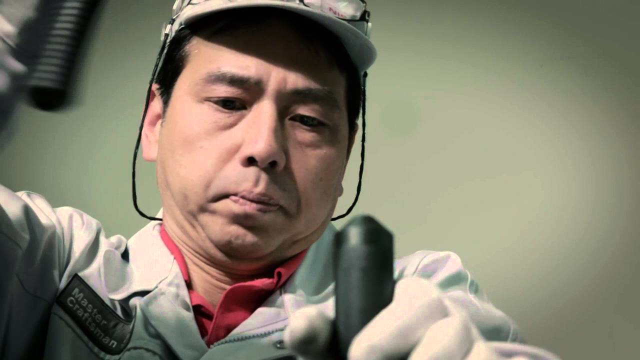 Nissan GT-R complete engine assembly - YouTube