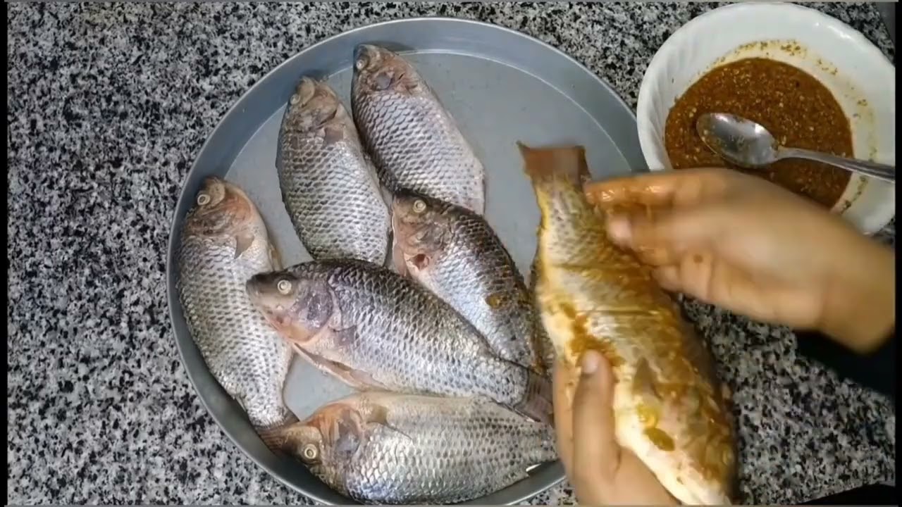 Akattaa qurxummii iti hojjatan - YouTube