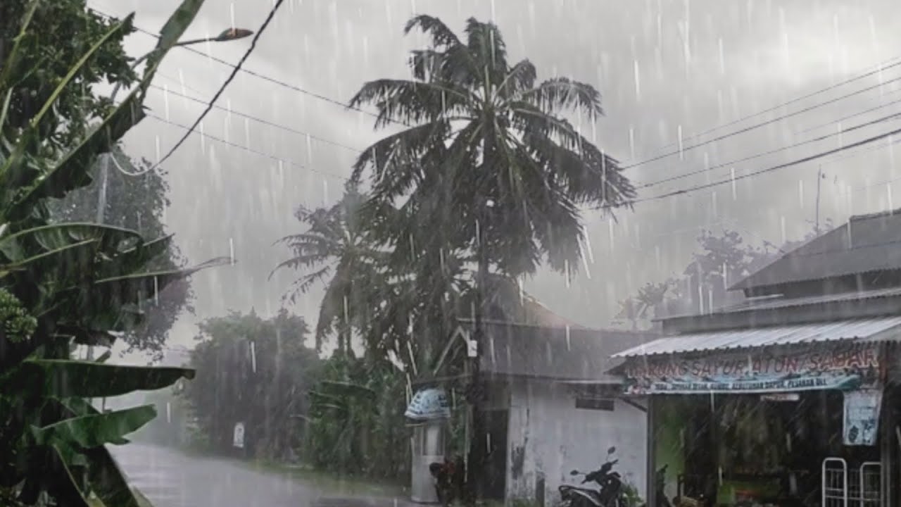 Extreme Weather, Heavy Storms and Heavy Rain,Powerful Lightning in My ...