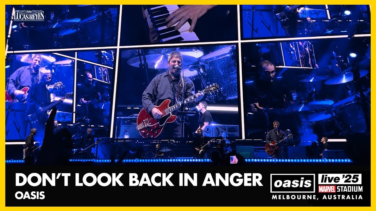 Oasis - Don't Look Back In Anger Live in Melbourne - YouTube