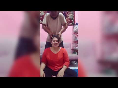 Neng desi di pijit keluhan sakit kepala#pijittradisional 