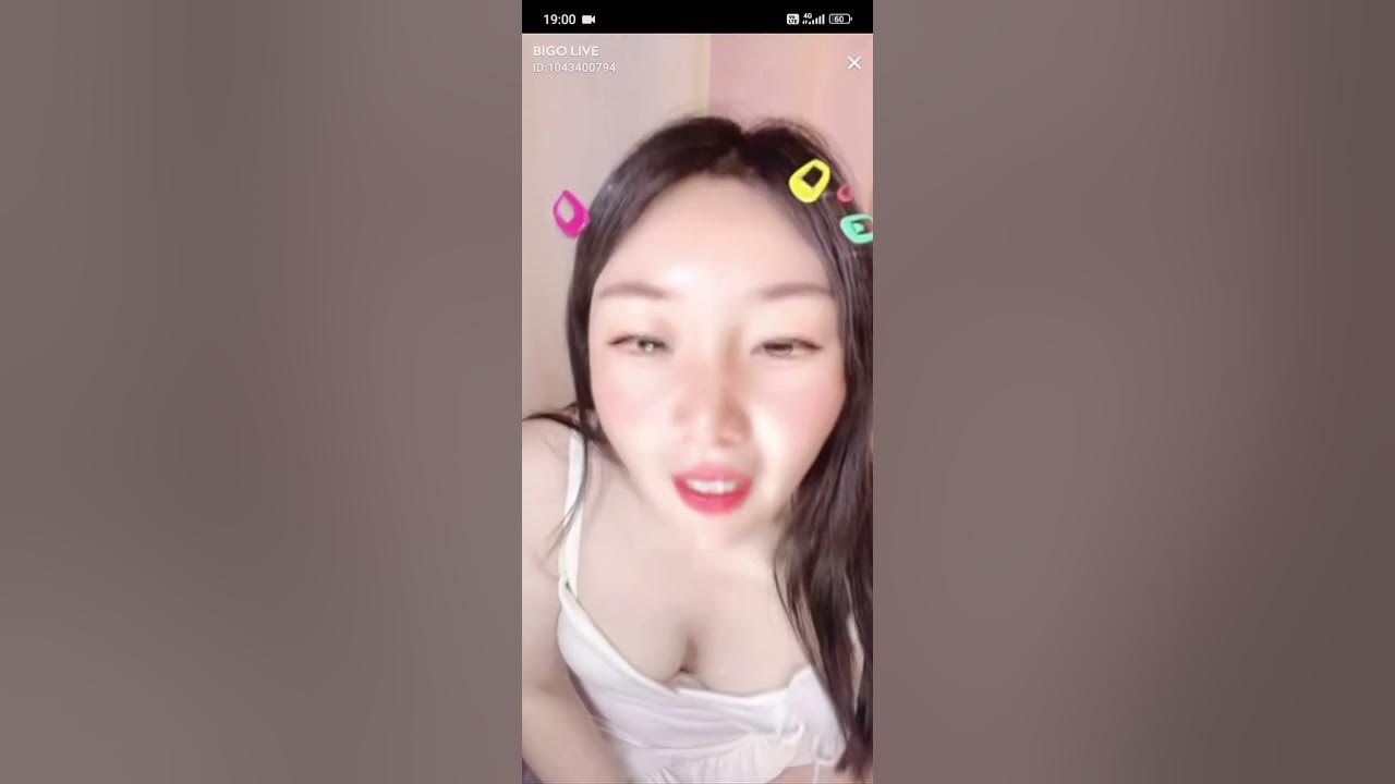 Gái xinh live Bigo nhảy p37 - YouTube