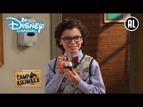 Camp Kikiwaka | Le sérum de vérité | Disney Channel BE