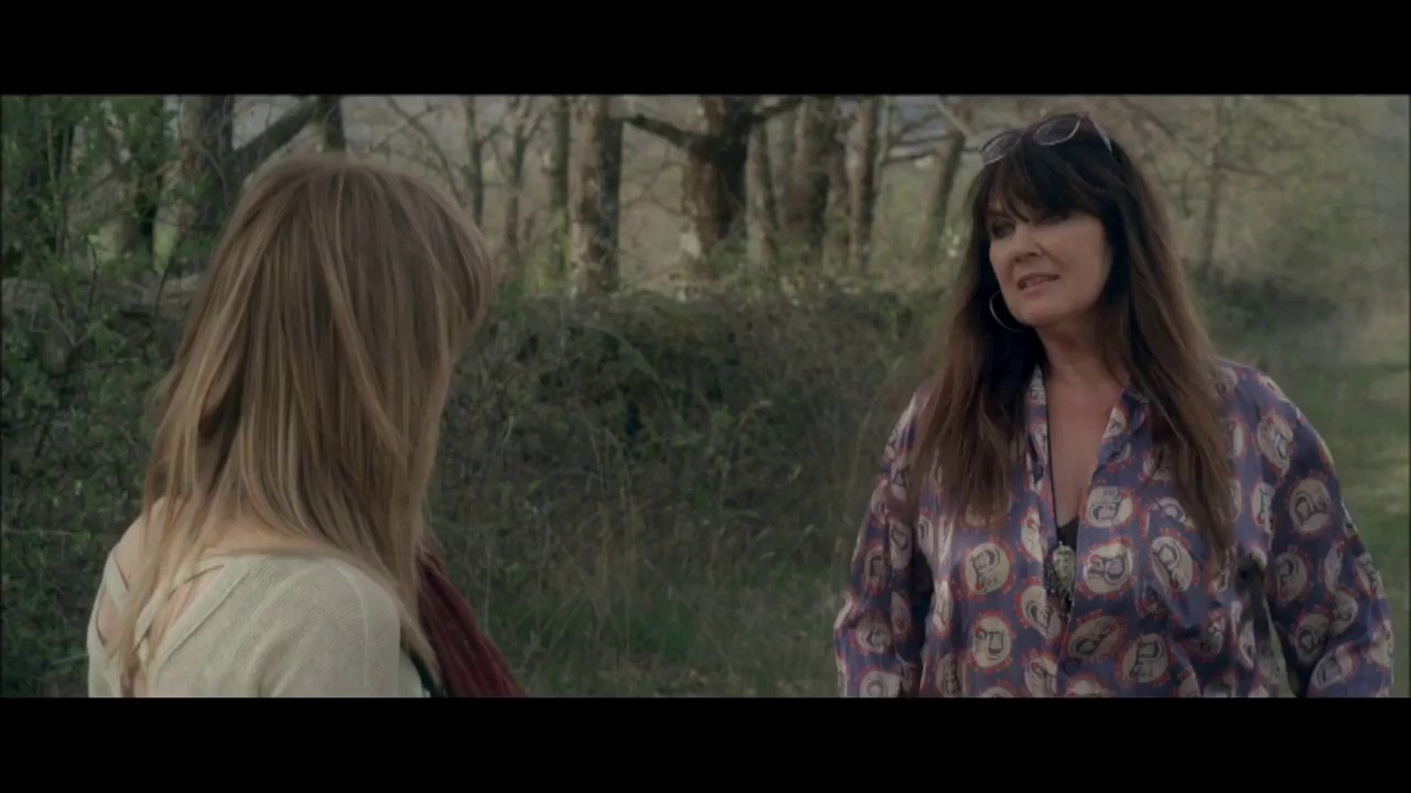 VAMPYRES Official Trailer (2016) Caroline Munro Horror Movie - YouTube