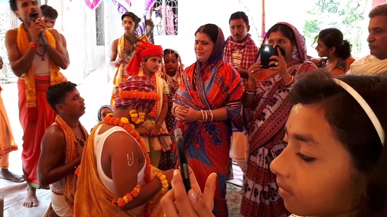 Astaprahari kirtan laxmidhar panda nua(1) - YouTube