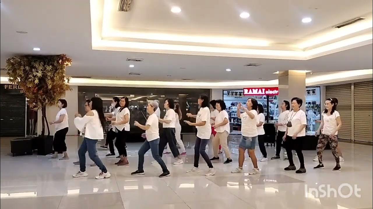 Clavaito Bachata/Line Dance/Choreo by Sally Hung (INA)/Demo by Happy Line Dance - YouTube