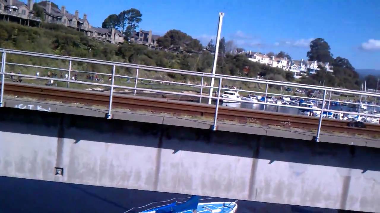 Amazing video of Santa Cruz Harbor Tsunami Water Surge. Boat Hits ...