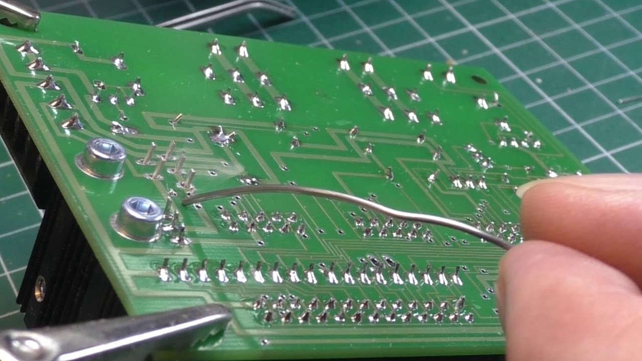 Platinen löten PCB kurz erklärt - YouTube
