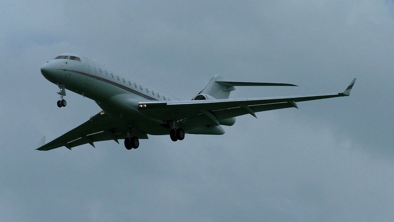 NetJets Global 6000 N126QS in Action at Cambridge Airport - YouTube