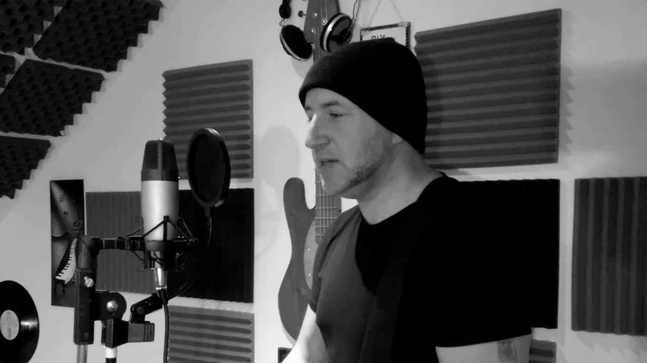Gary gillen ORIGINAL song LIGHTS IN THE WOODS live - YouTube