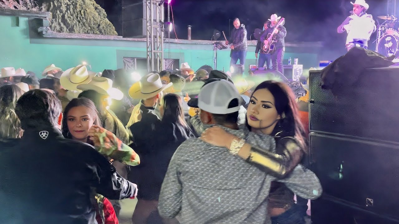 Los Alegres Del Barranco en el rancho Galeana Durango MX 12/22 - YouTube