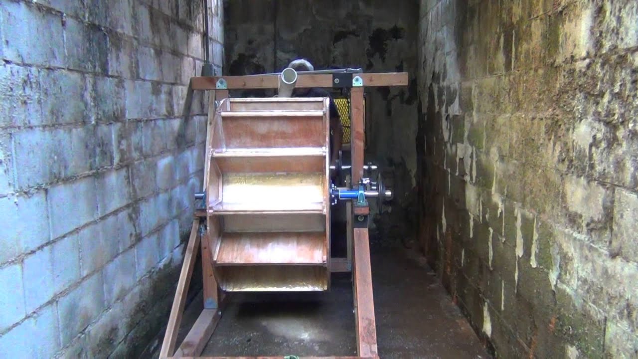 water wheel first test 2013 - YouTube