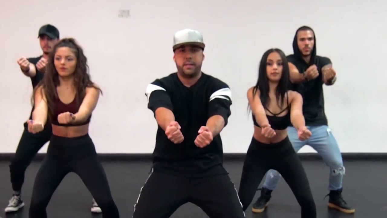 Luis Fonsi/daddy yankee baila despacito official choreography - YouTube
