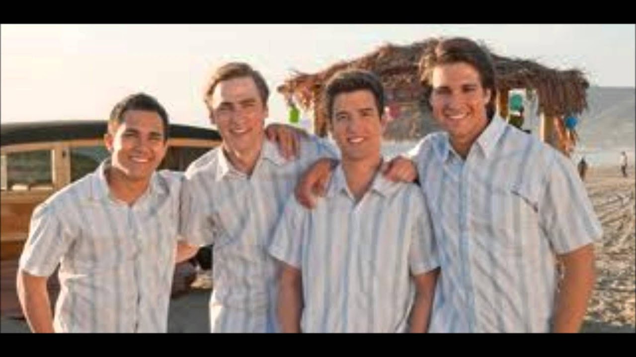 Big Time Rush Song (Love Me Love Me) - YouTube
