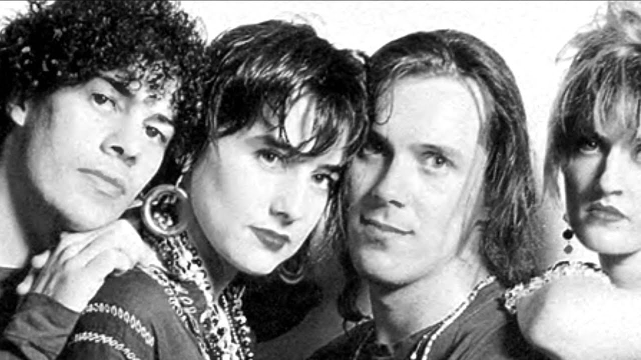 The Hummingbirds - Miles To Go - YouTube