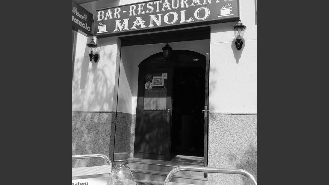 BAR MANOLO - YouTube