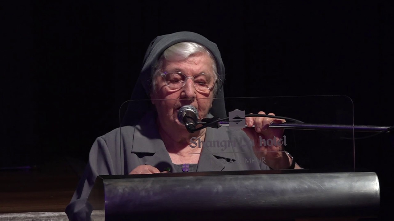 Sr Enda says grace - YouTube