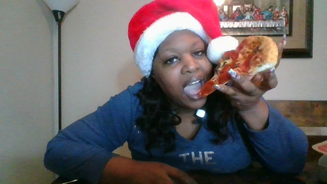 VLOGMAS Live Collab with YT Love Circle| Eating Pizza Hut - YouTube