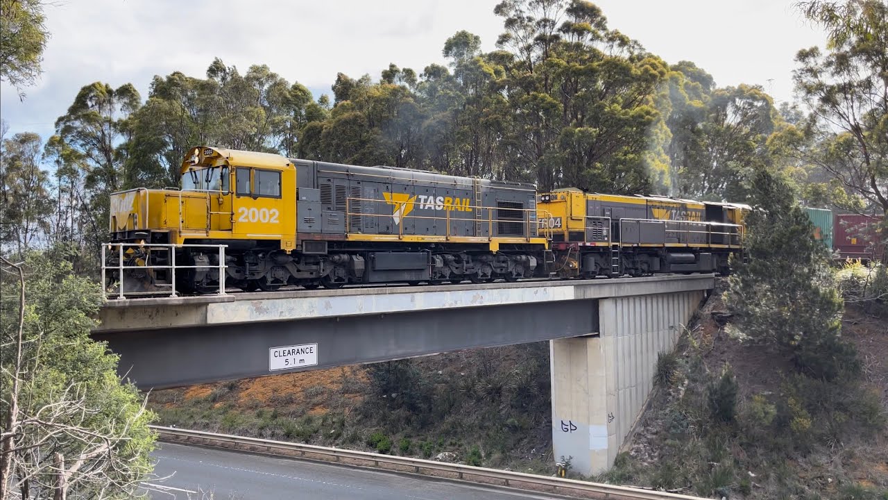 TasRail 2002 TR04 #33 train crossing over the East Tamar Highway - YouTube