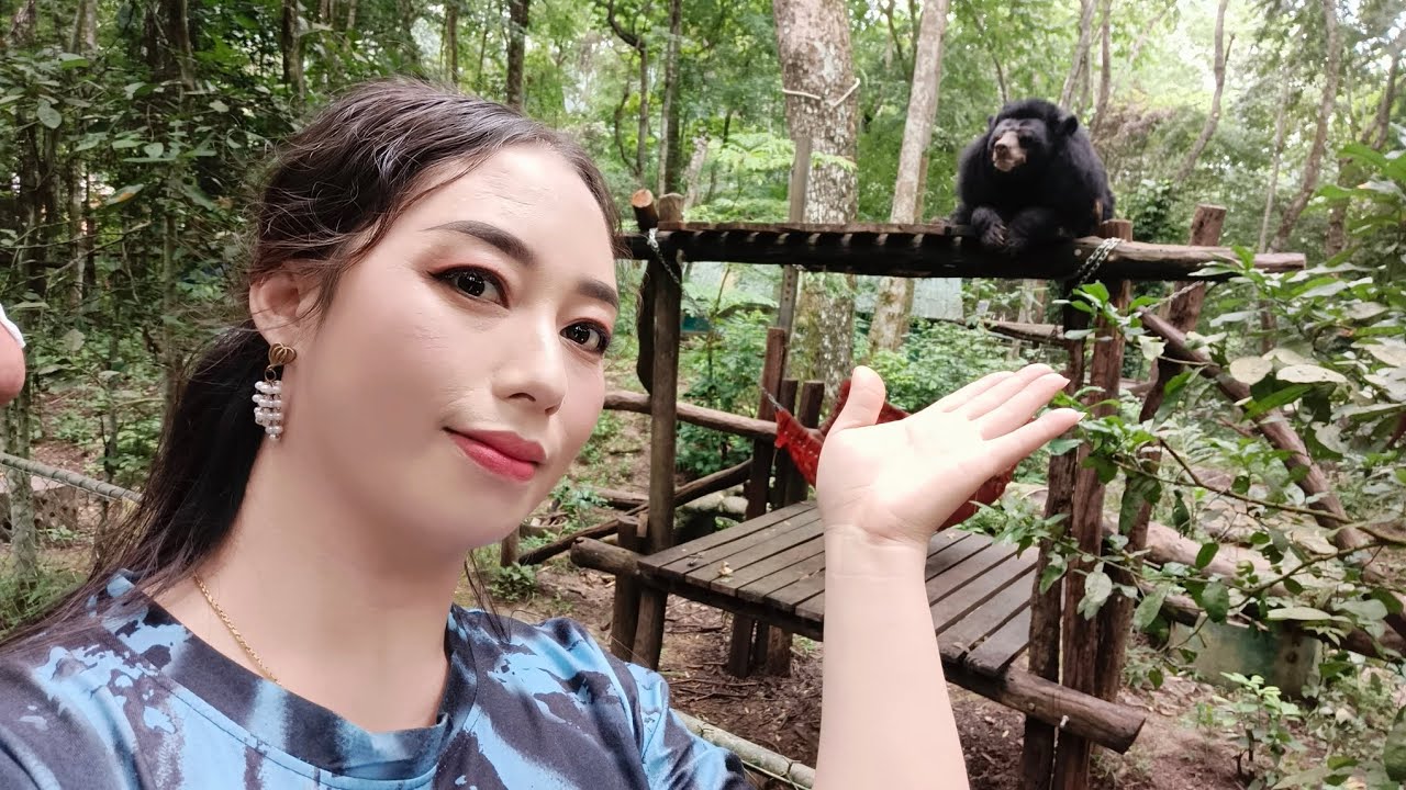 mus ua si saib dej tsaws tsag (ນຳ້ຕົກຕາດກວາງຊີ) Kuangsi waterfall.1/9 ...