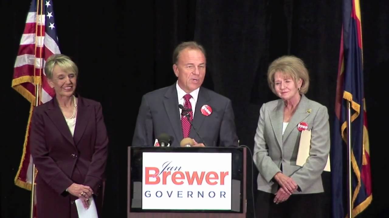 Grant Woods introduces Governor Jan Brewer - YouTube