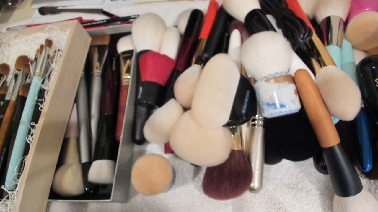 Sorting All my Brushes. Prelude to Brush Collection Video - YouTube