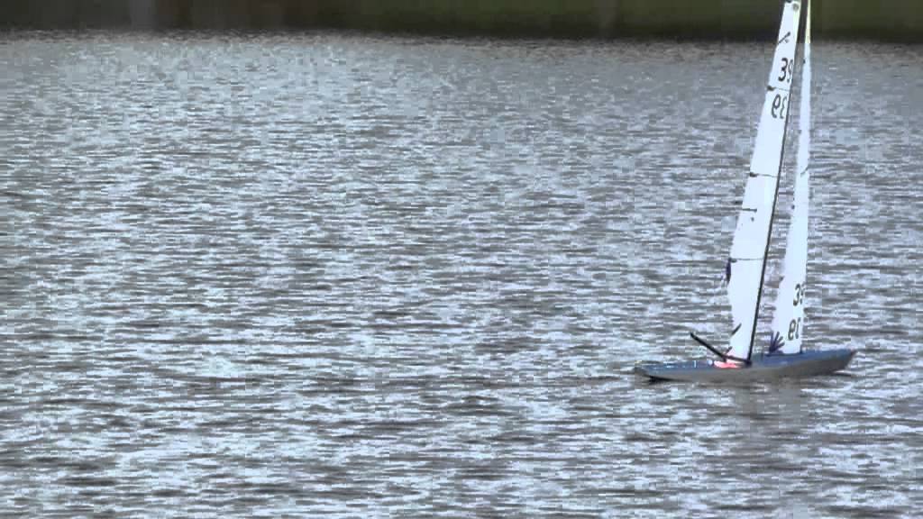 Experimental mainsail 10 rater - YouTube