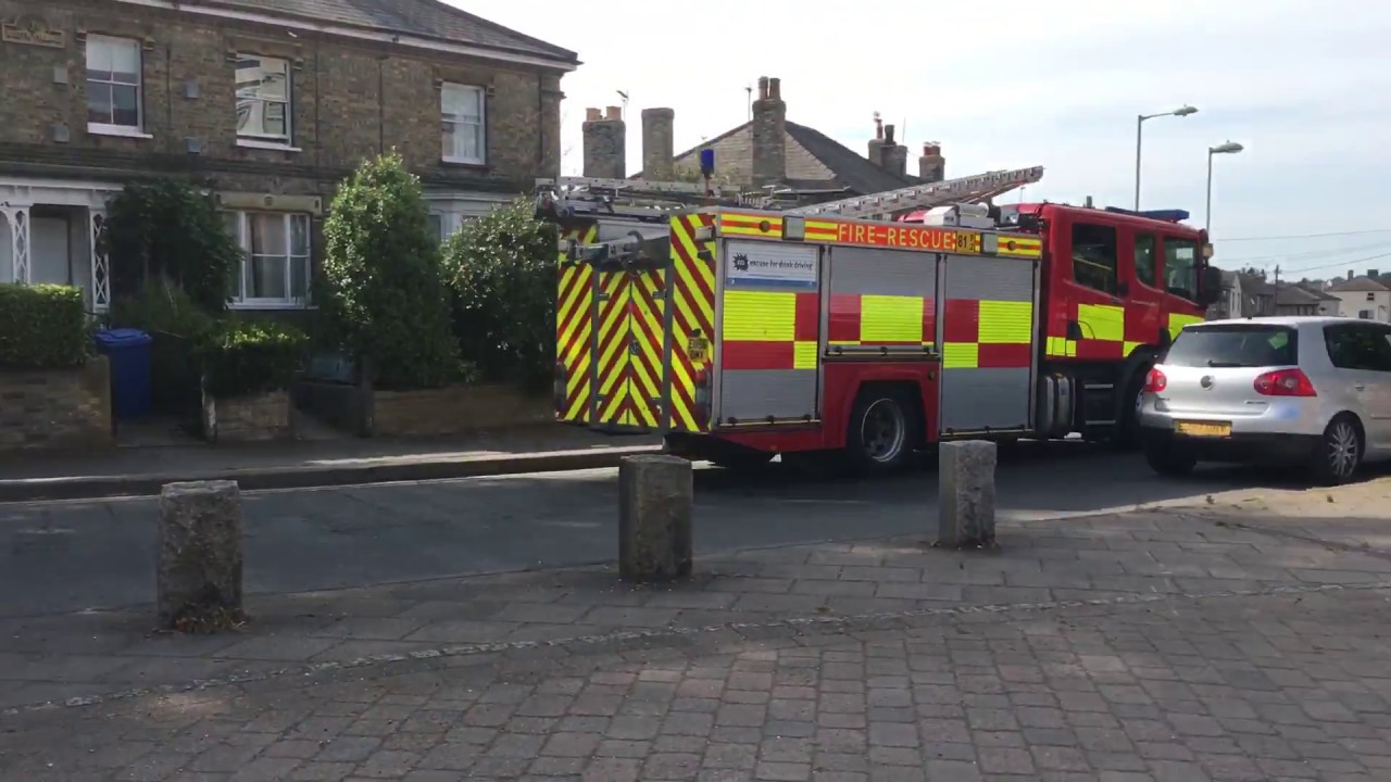 Essex County Fire & Rescue Service - Halstead - YouTube