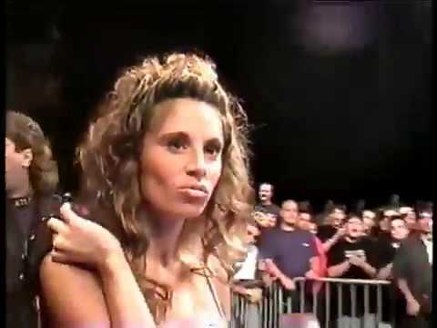 ECW Francine vs Lita! Catfight (BATTLE OF THE QUEENS OF EXTREME 1999)
