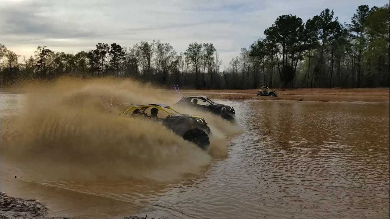 Twin Maverick X3 Sand Pit Skim!! - YouTube