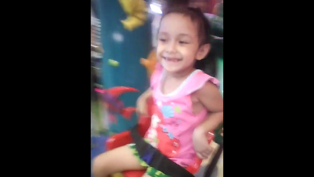 SKY's christmas at WOF SM SEASIDE - YouTube