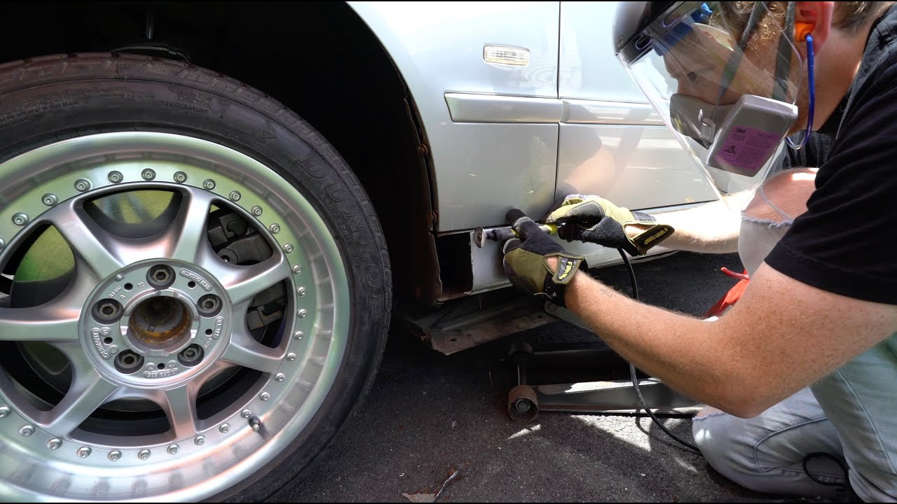 How to Cut Off and Remove Rust from a Classic BMW - YouTube