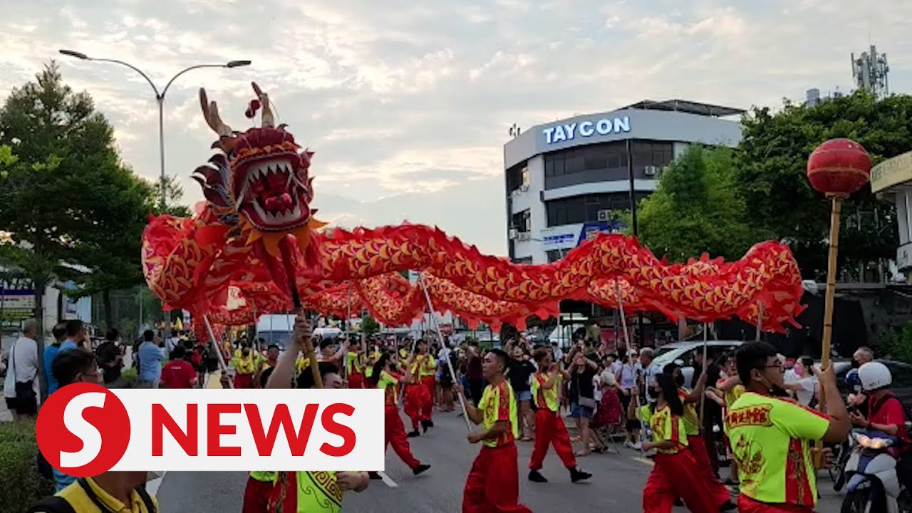 Chingay festival in Penang is back - YouTube