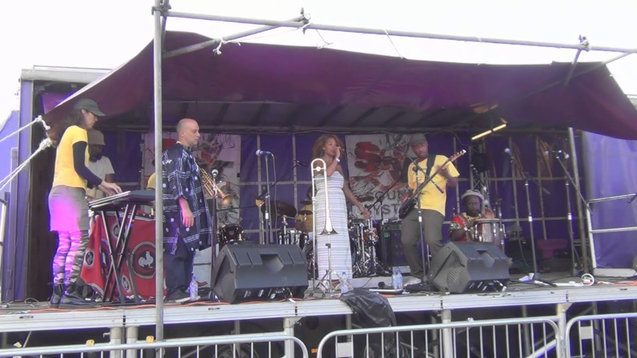CHICKENWING ALL STARS - LIVE@ONE LOVE FESTIVAL, UK. AUG 2013 - YouTube