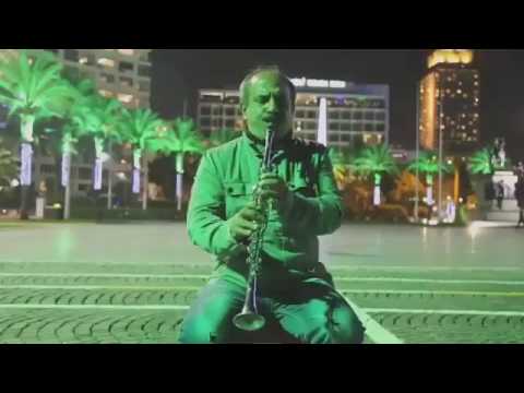 Amca dan muhteşem bir ses. Dinleyen bir daha dinler