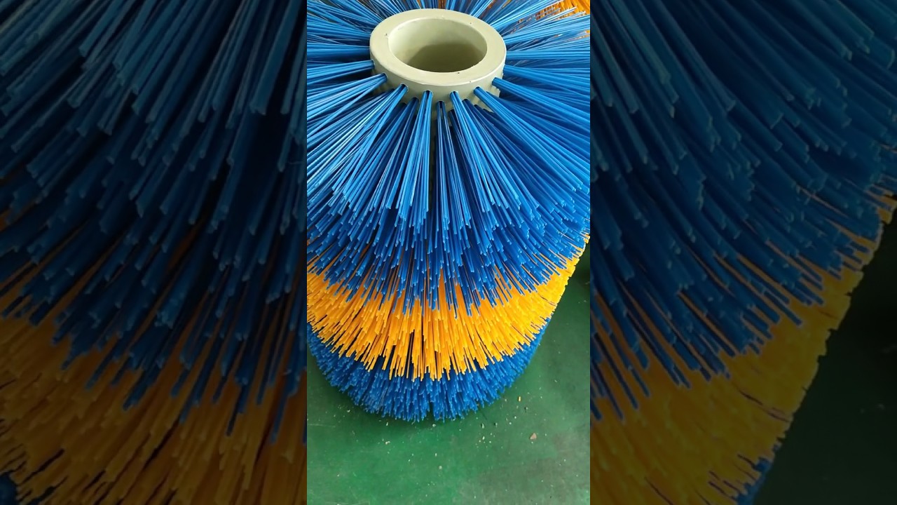 Cow brush scratches happy cow massage brush roller factory supply - YouTube